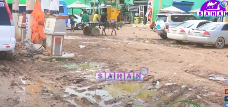 Shacabka Wajaale Oo Ka Cabanaya Qashin Buux Dhaafiyay Suuqyada ...